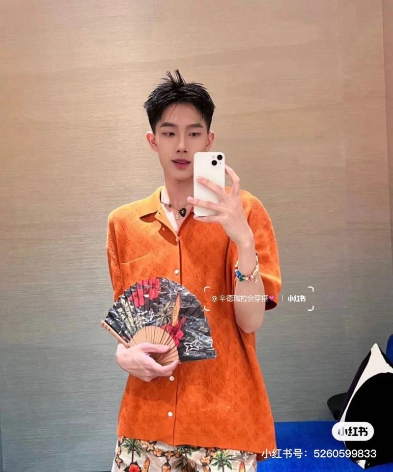 Brand-original Louis Vuitton Sweaters