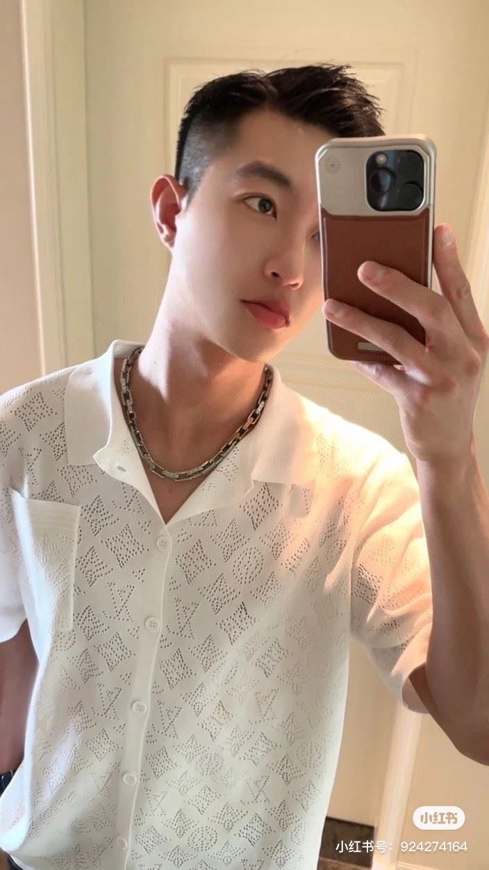 Brand-original Louis Vuitton Sweaters