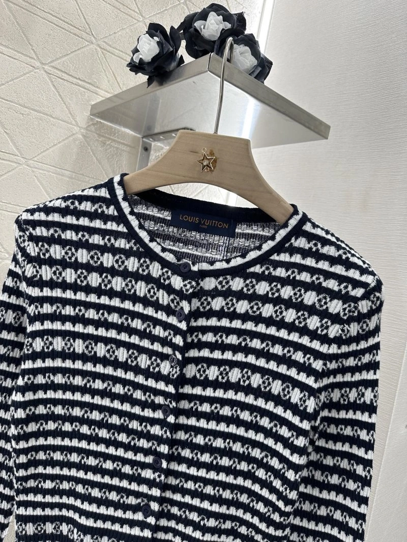 Brand-authenticated Louis Vuitton Sweaters
