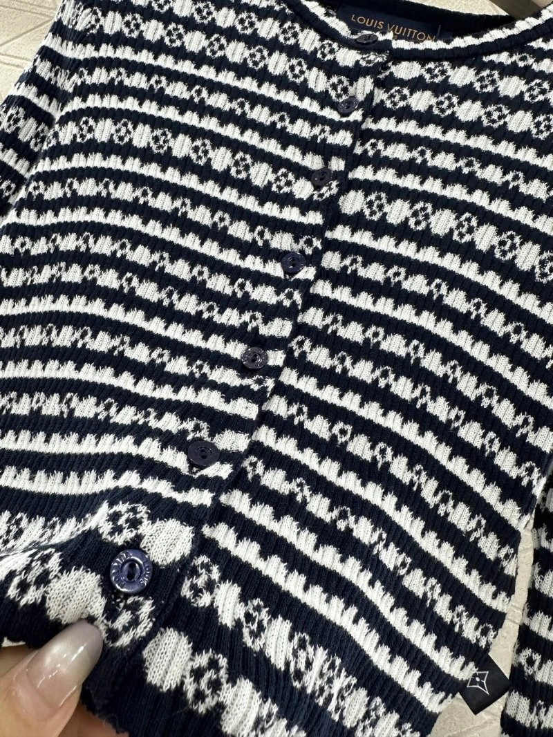 Brand-authenticated Louis Vuitton Sweaters