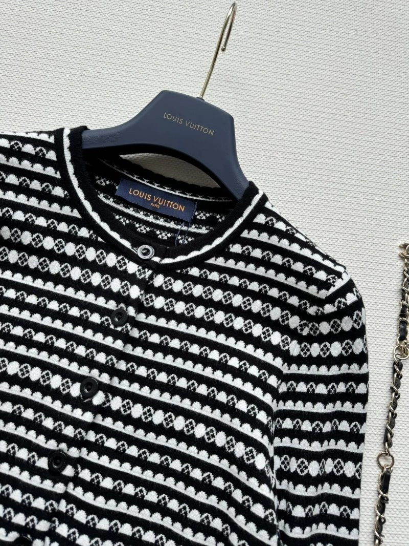 Official Louis Vuitton Sweaters
