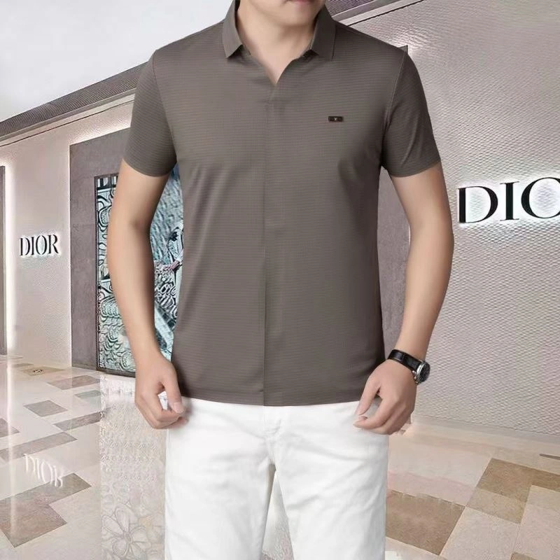 Value-priced Louis Vuitton T-Shirts