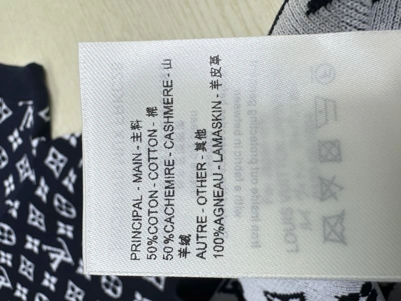 Top match Louis Vuitton T-Shirts
