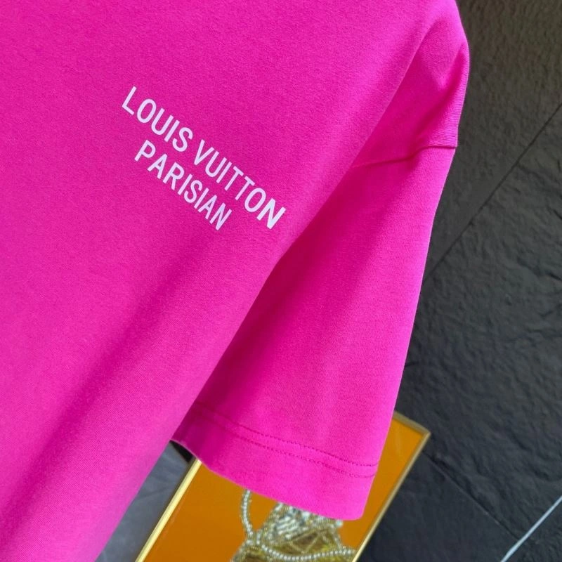 Precise copy Louis Vuitton T-Shirts
