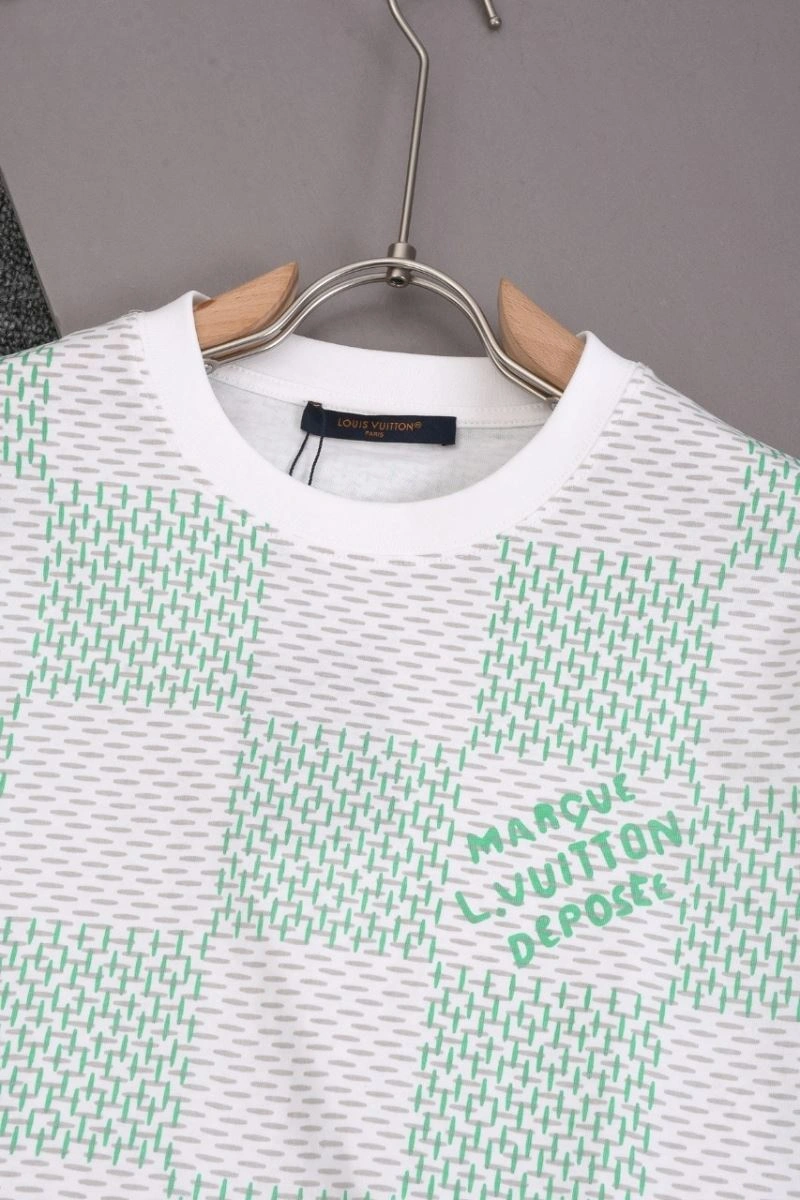 High accuracy Louis Vuitton T-Shirts
