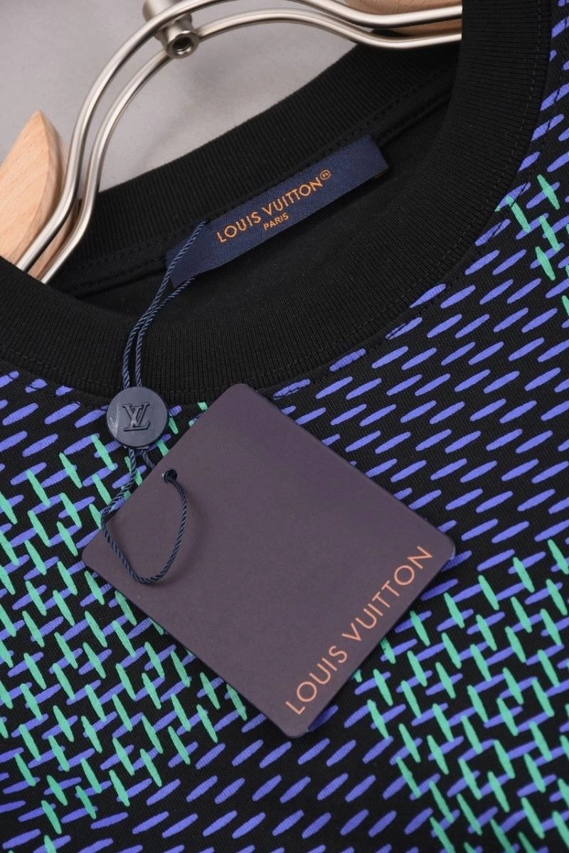 Top match Louis Vuitton T-Shirts