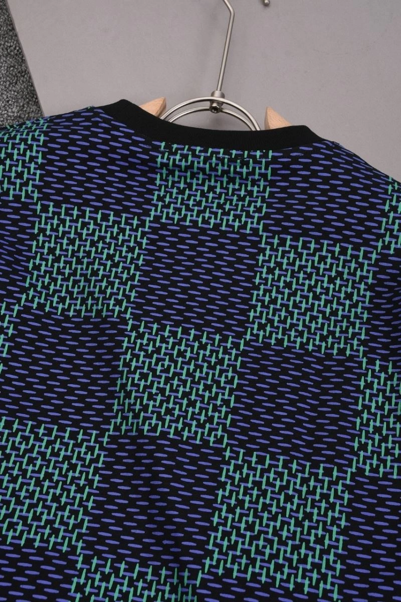 Top match Louis Vuitton T-Shirts
