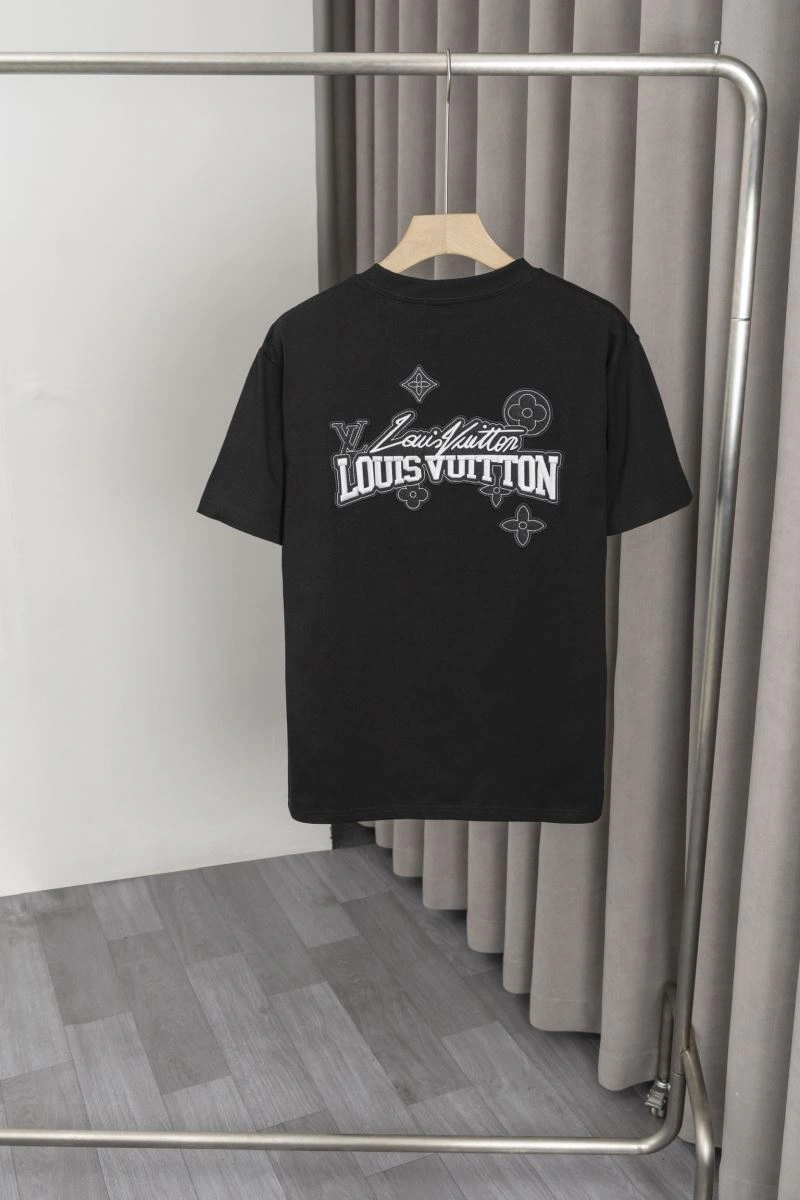 Top match Louis Vuitton T-Shirts