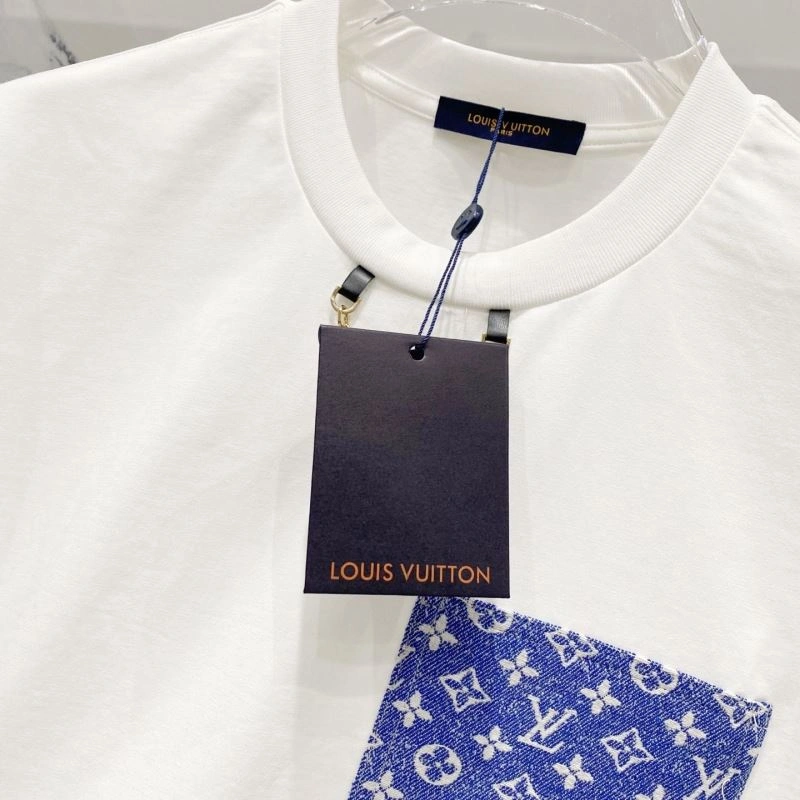 Precise copy Louis Vuitton T-Shirts