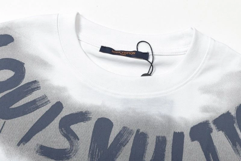 High fidelity Louis Vuitton T-Shirts