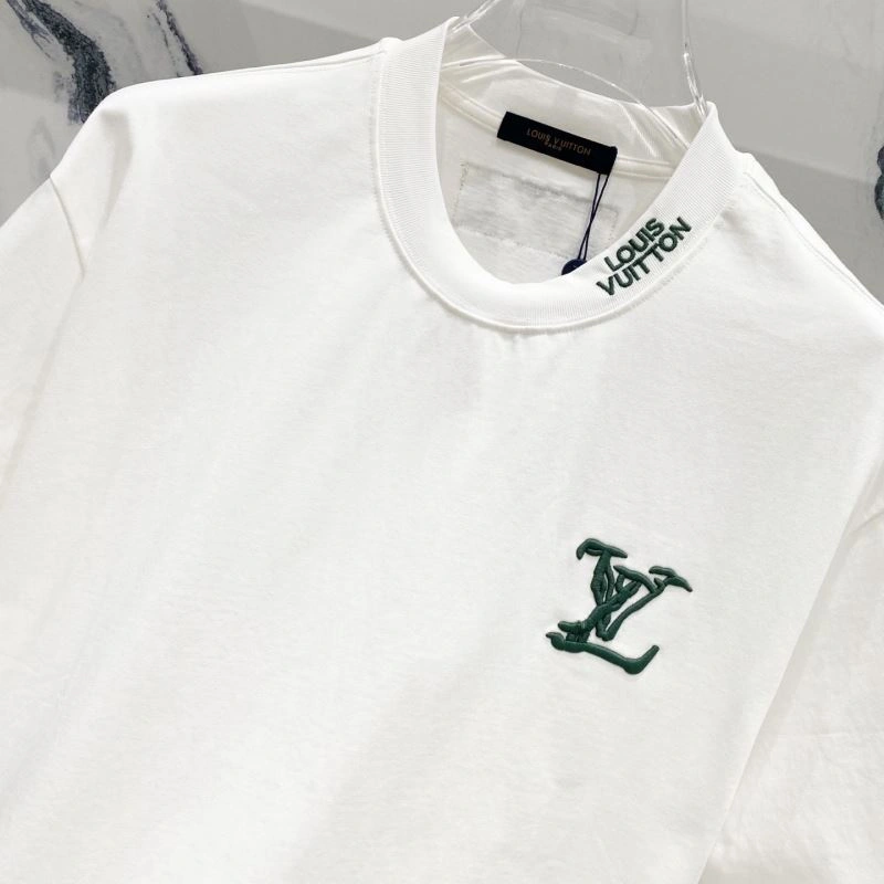Precise copy Louis Vuitton T-Shirts