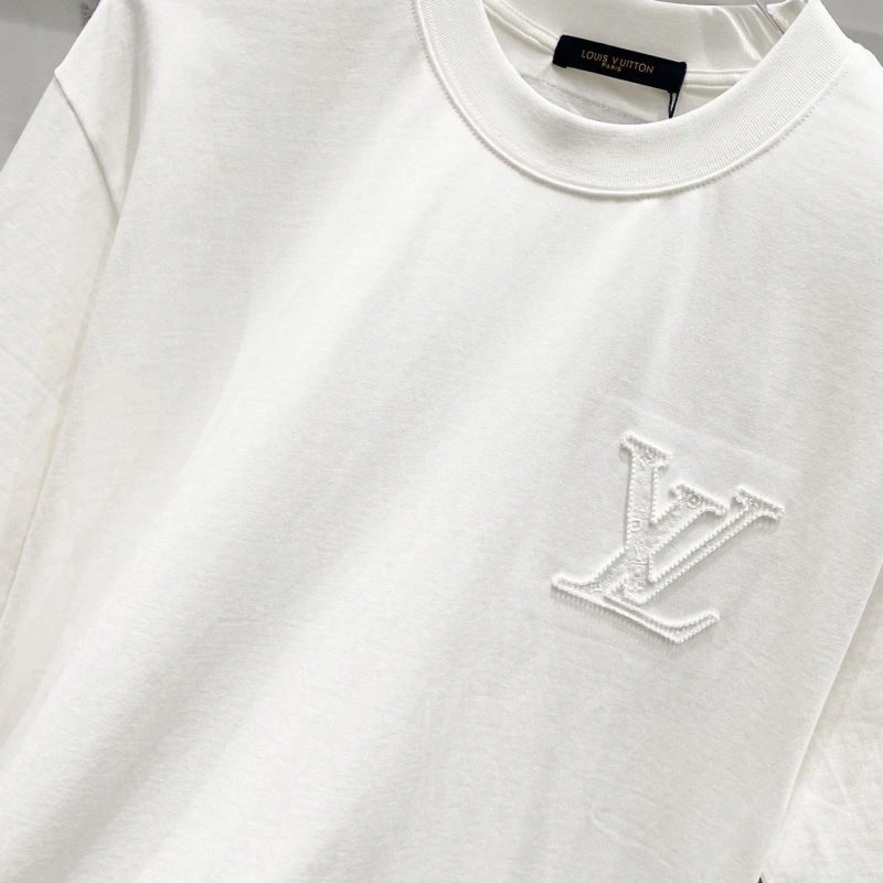Precise copy Louis Vuitton T-Shirts