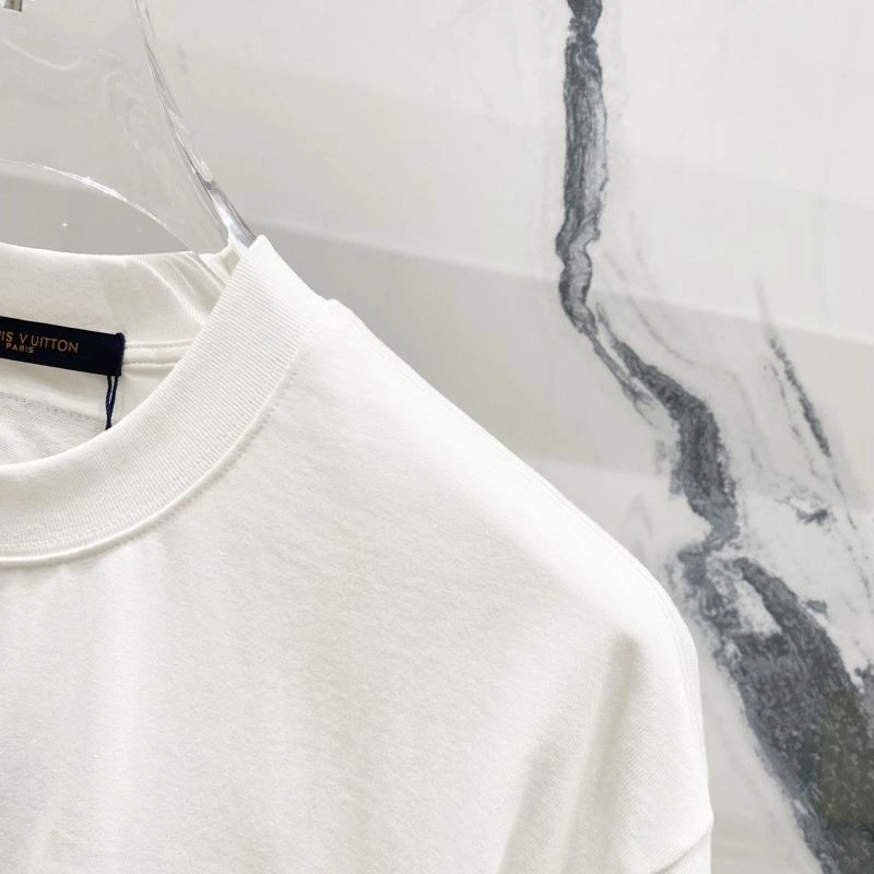 Precise copy Louis Vuitton T-Shirts