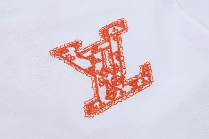 Bargain Louis Vuitton T-Shirts