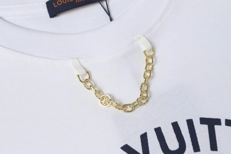 Accurate model Louis Vuitton T-Shirts