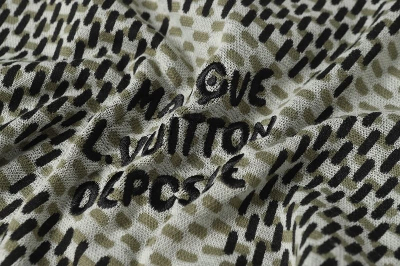 High fidelity Louis Vuitton T-Shirts