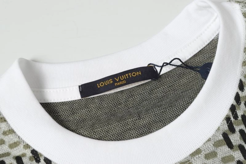 High fidelity Louis Vuitton T-Shirts