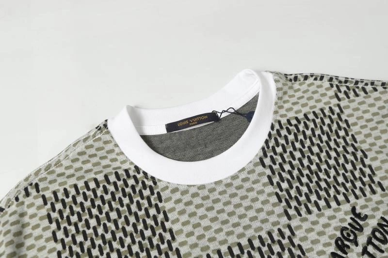 High fidelity Louis Vuitton T-Shirts
