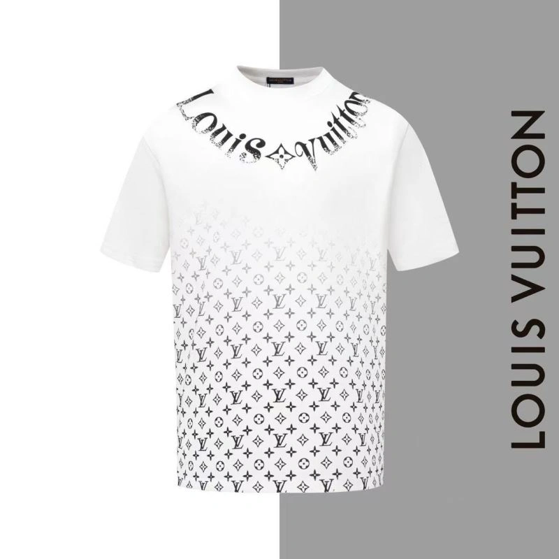 Accurate model Louis Vuitton T-Shirts