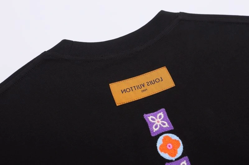 Bargain Louis Vuitton T-Shirts