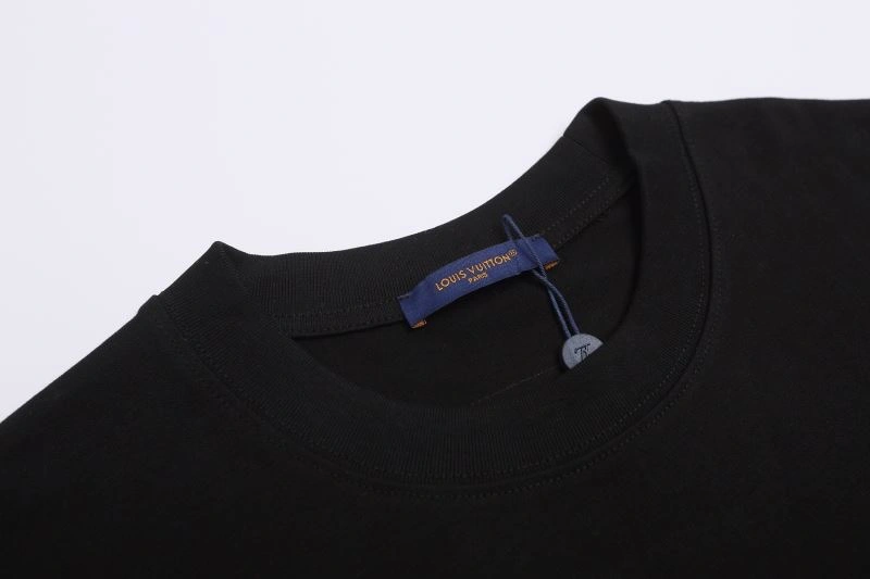 Bargain Louis Vuitton T-Shirts