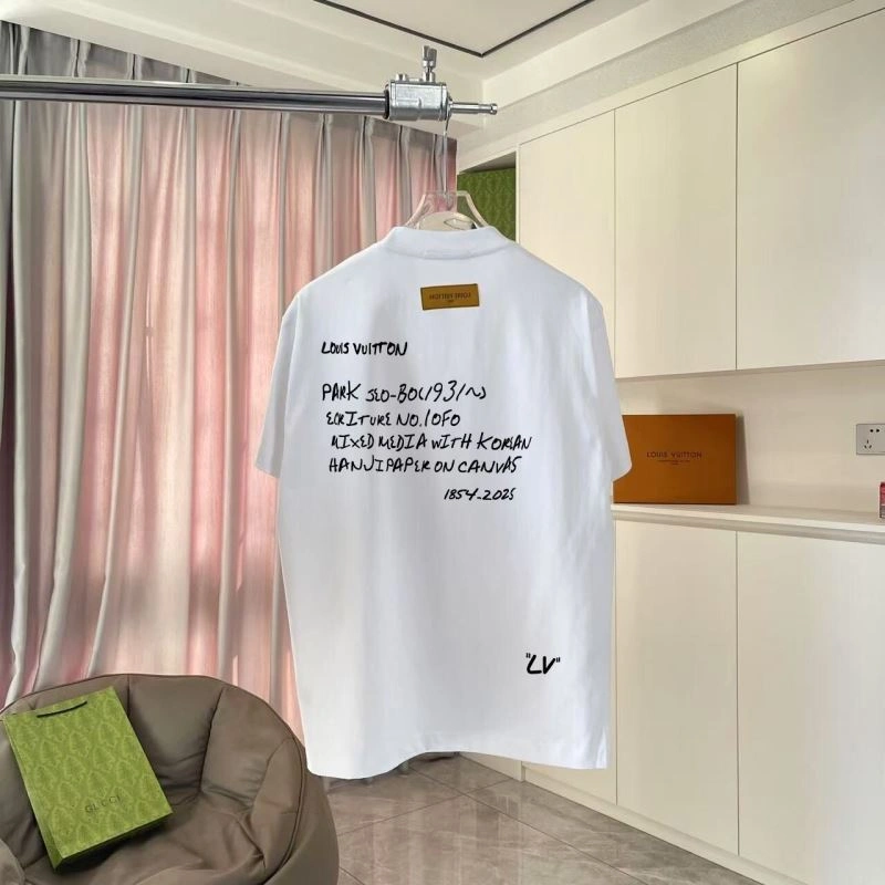Top mirror Louis Vuitton T-Shirts