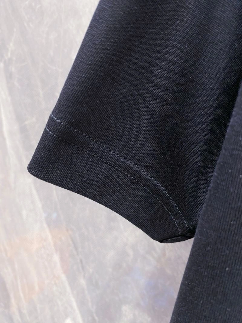 Exact replica Louis Vuitton T-Shirts