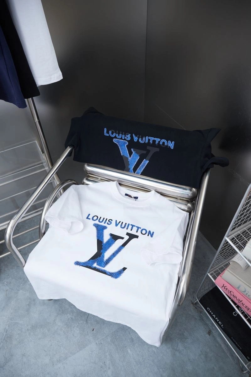 Factory-made Louis Vuitton T-Shirts