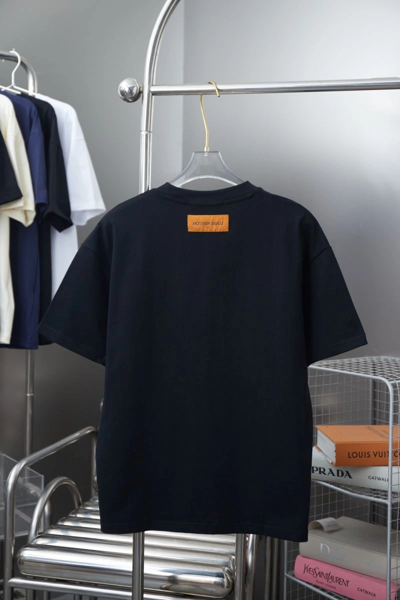Indistinguishable Louis Vuitton T-Shirts