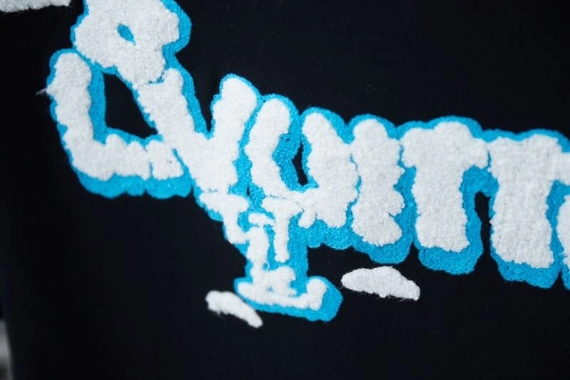 Indistinguishable Louis Vuitton T-Shirts