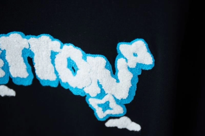 Indistinguishable Louis Vuitton T-Shirts