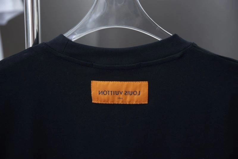 Indistinguishable Louis Vuitton T-Shirts