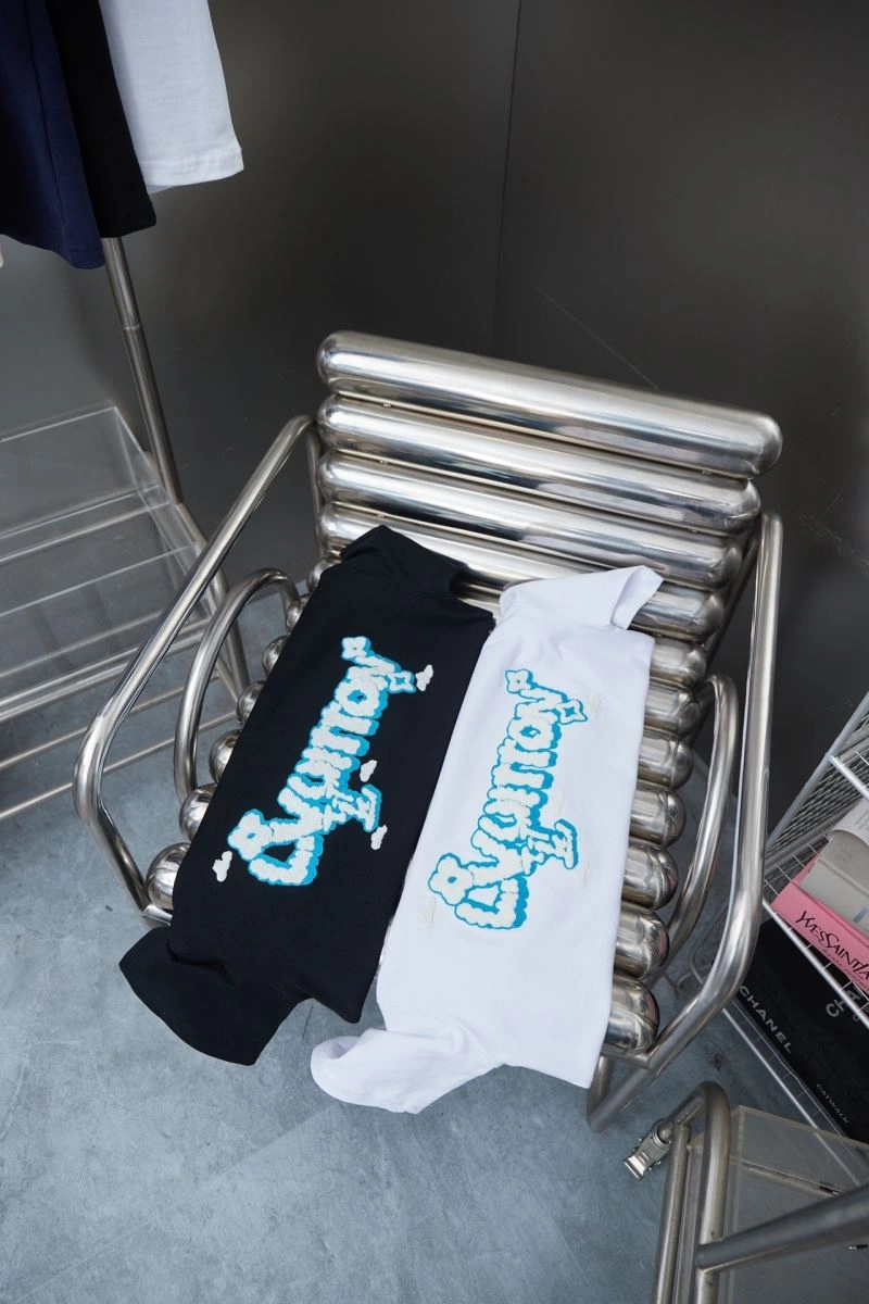 Indistinguishable Louis Vuitton T-Shirts
