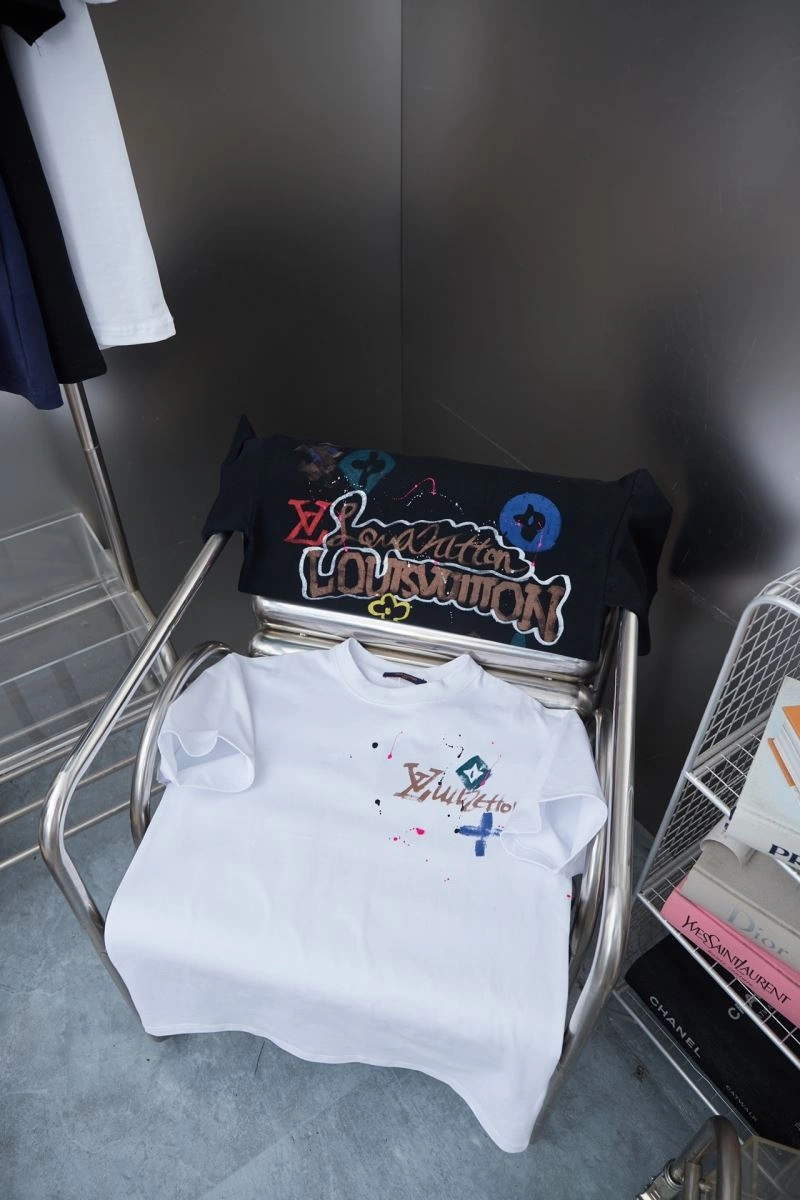 Low-cost Louis Vuitton T-Shirts