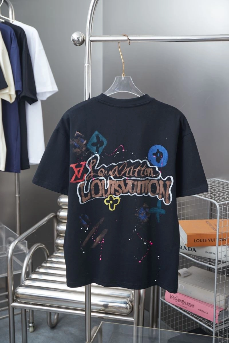 Precise copy Louis Vuitton T-Shirts