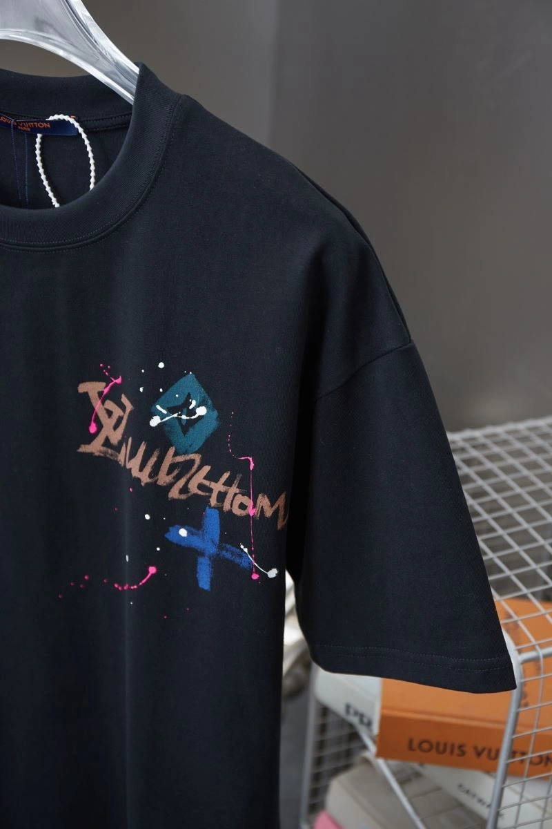 Precise copy Louis Vuitton T-Shirts