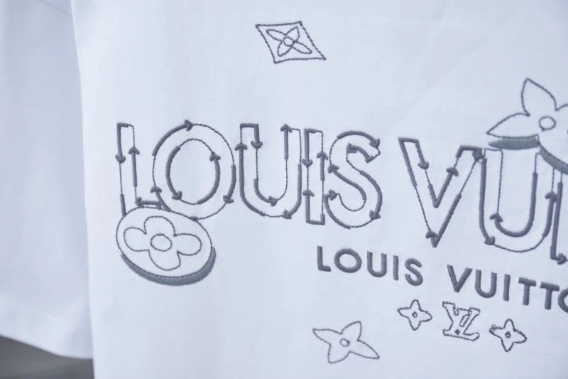 Perfect replica Louis Vuitton T-Shirts