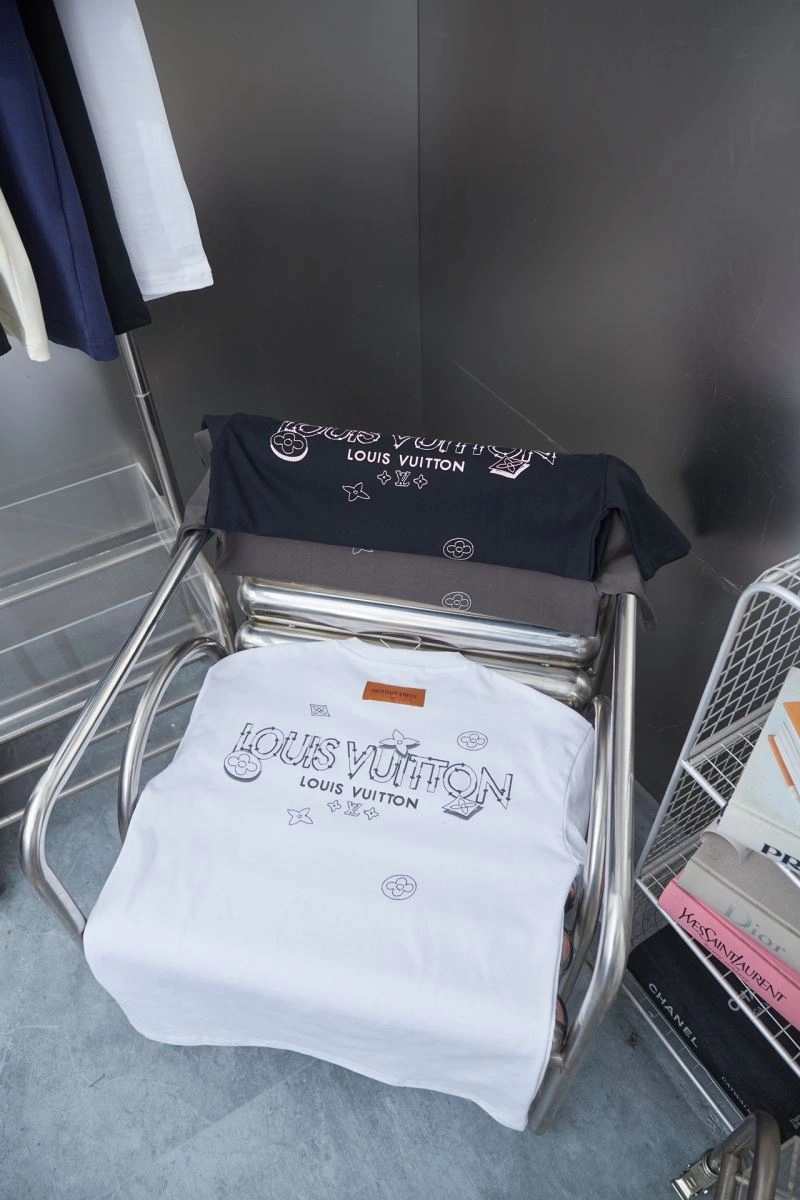 Perfect replica Louis Vuitton T-Shirts