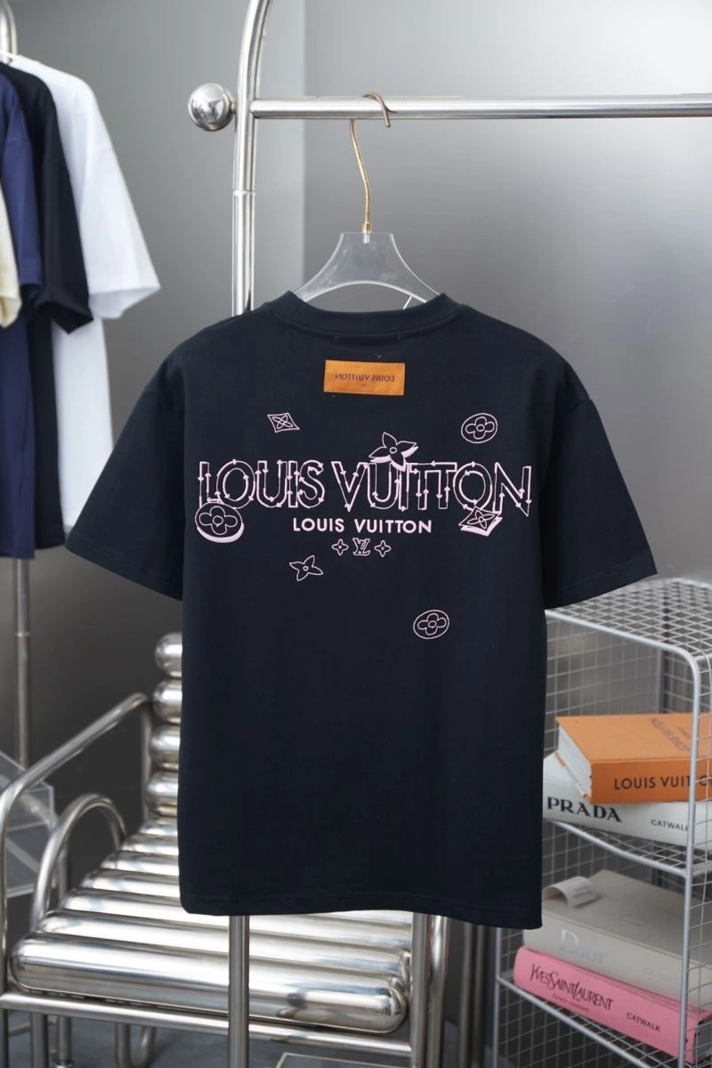 High fidelity Louis Vuitton T-Shirts