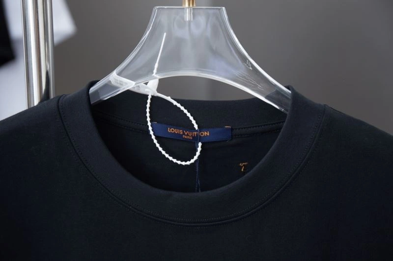 High fidelity Louis Vuitton T-Shirts