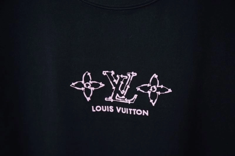 High fidelity Louis Vuitton T-Shirts