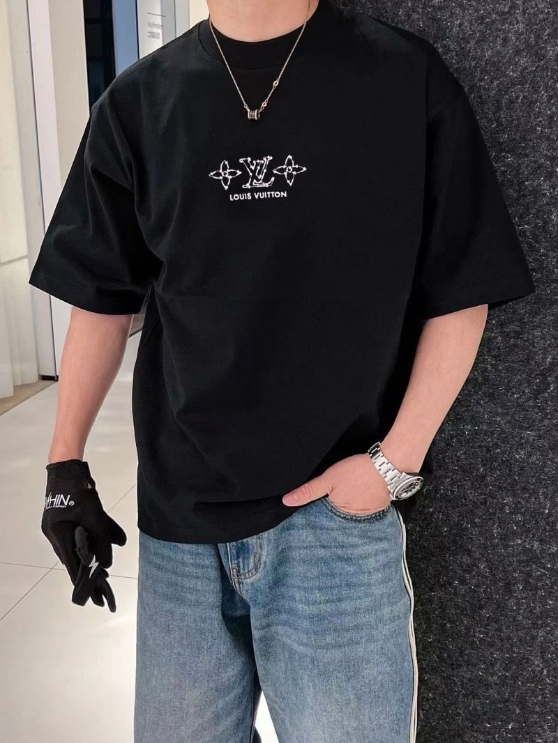 High fidelity Louis Vuitton T-Shirts