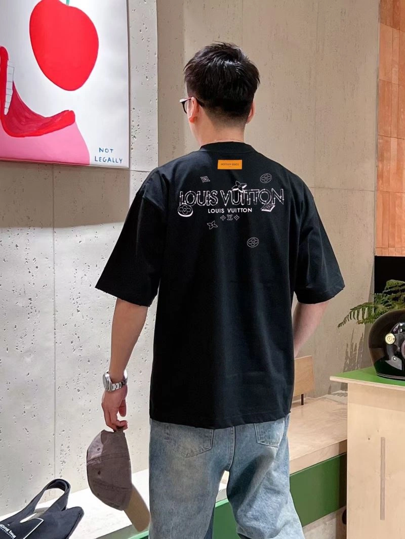 High fidelity Louis Vuitton T-Shirts