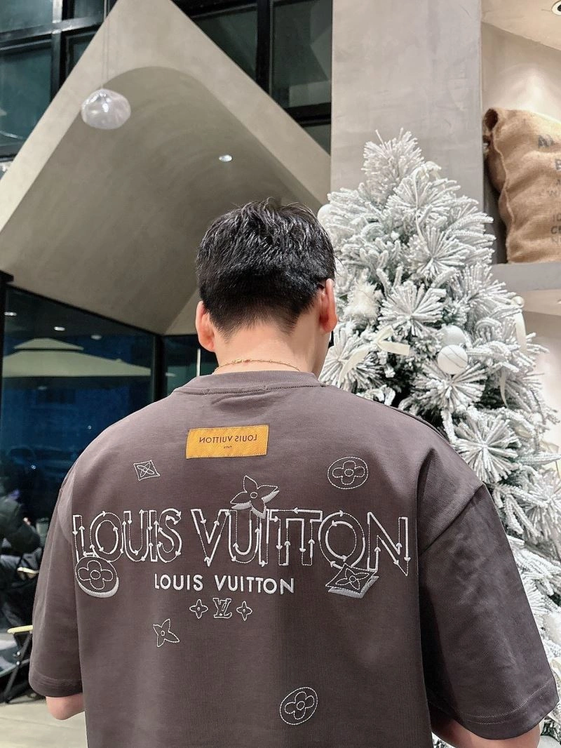 Precise copy Louis Vuitton T-Shirts