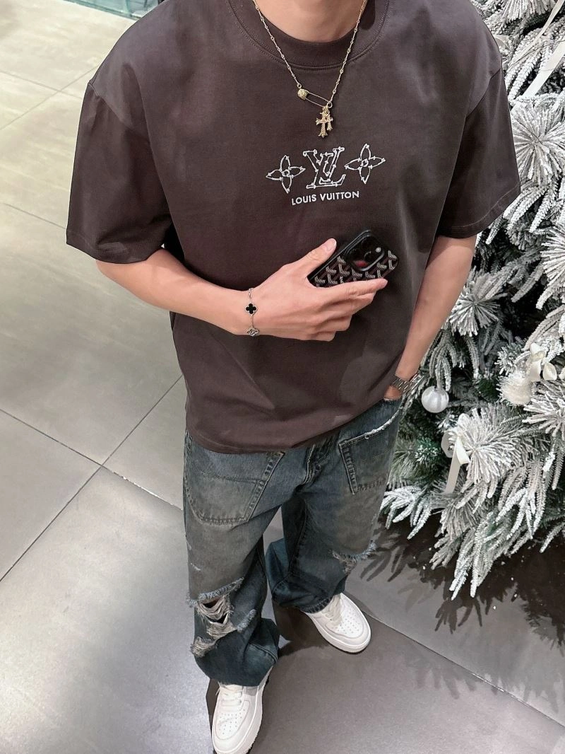 Precise copy Louis Vuitton T-Shirts