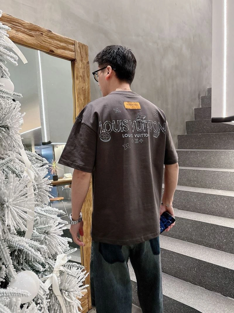 Precise copy Louis Vuitton T-Shirts