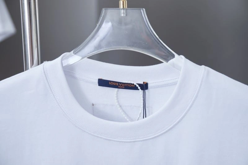 High fidelity Louis Vuitton T-Shirts