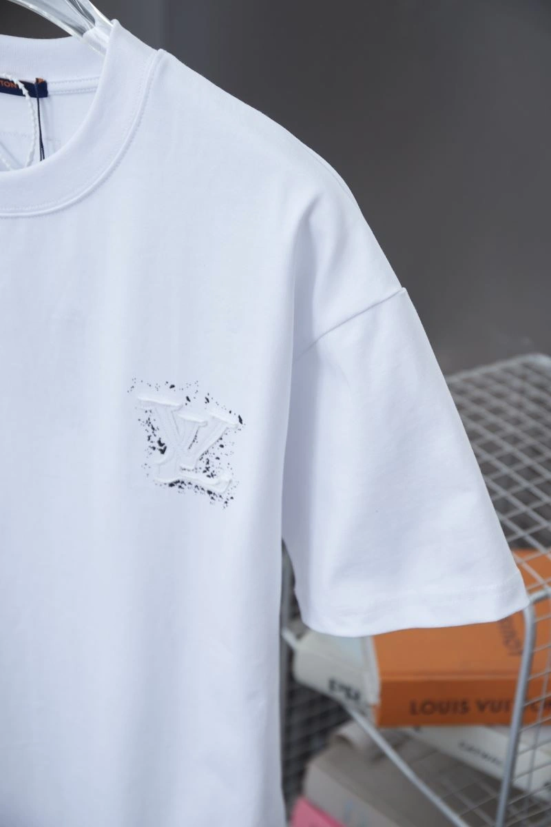 High fidelity Louis Vuitton T-Shirts