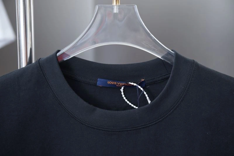 High fidelity Louis Vuitton T-Shirts