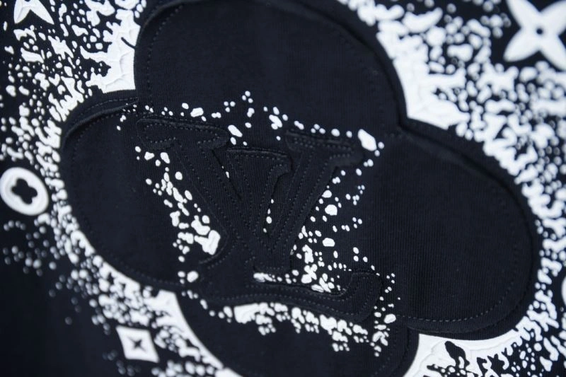 High fidelity Louis Vuitton T-Shirts